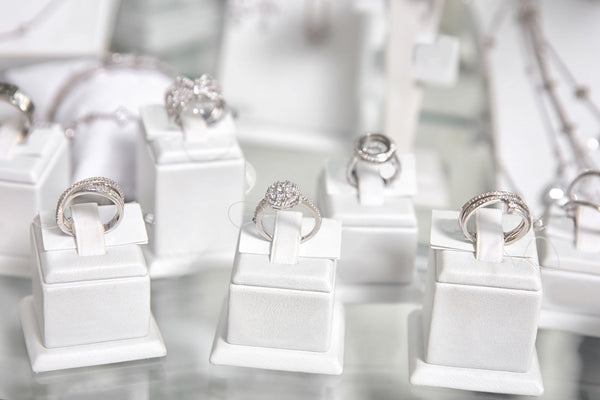 How To Store Silver Jewelry? – LynnMinimalist